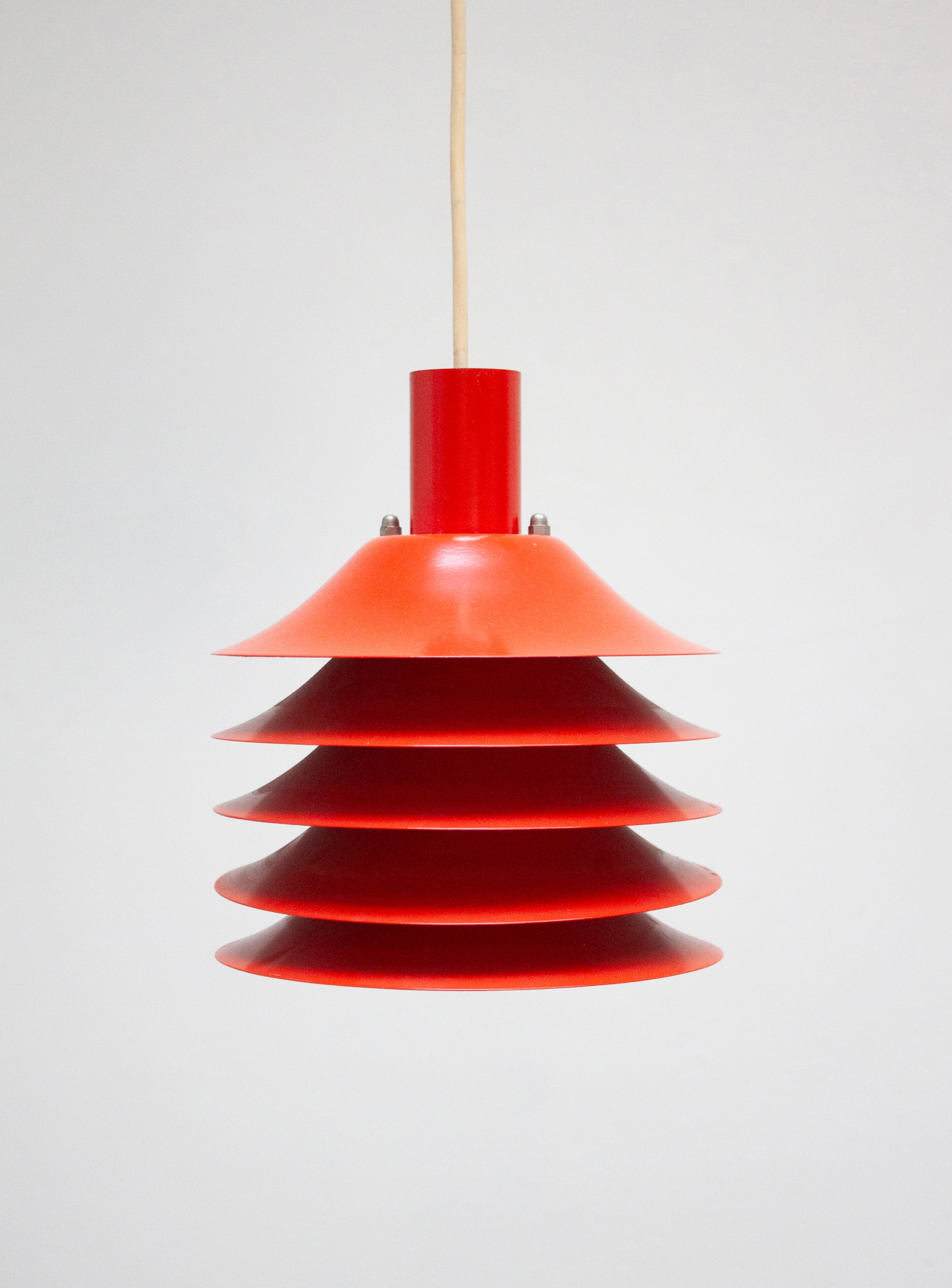 Abo Randers Model R28 Pendant Lamp (Red) – JUKI AMSTERDAM