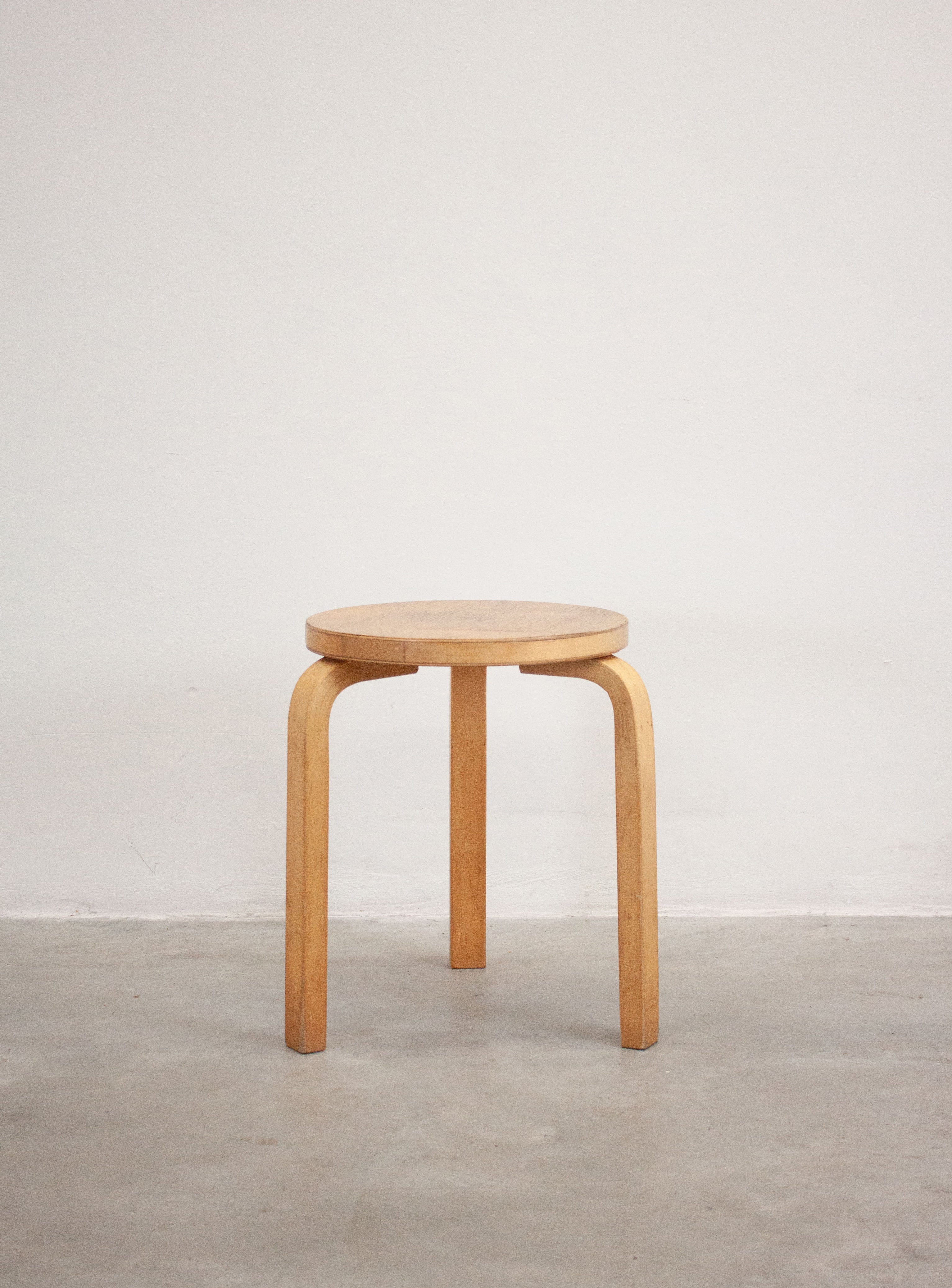 Artek Model 60 Stool by Alvar Aalto (Birch) – JUKI AMSTERDAM