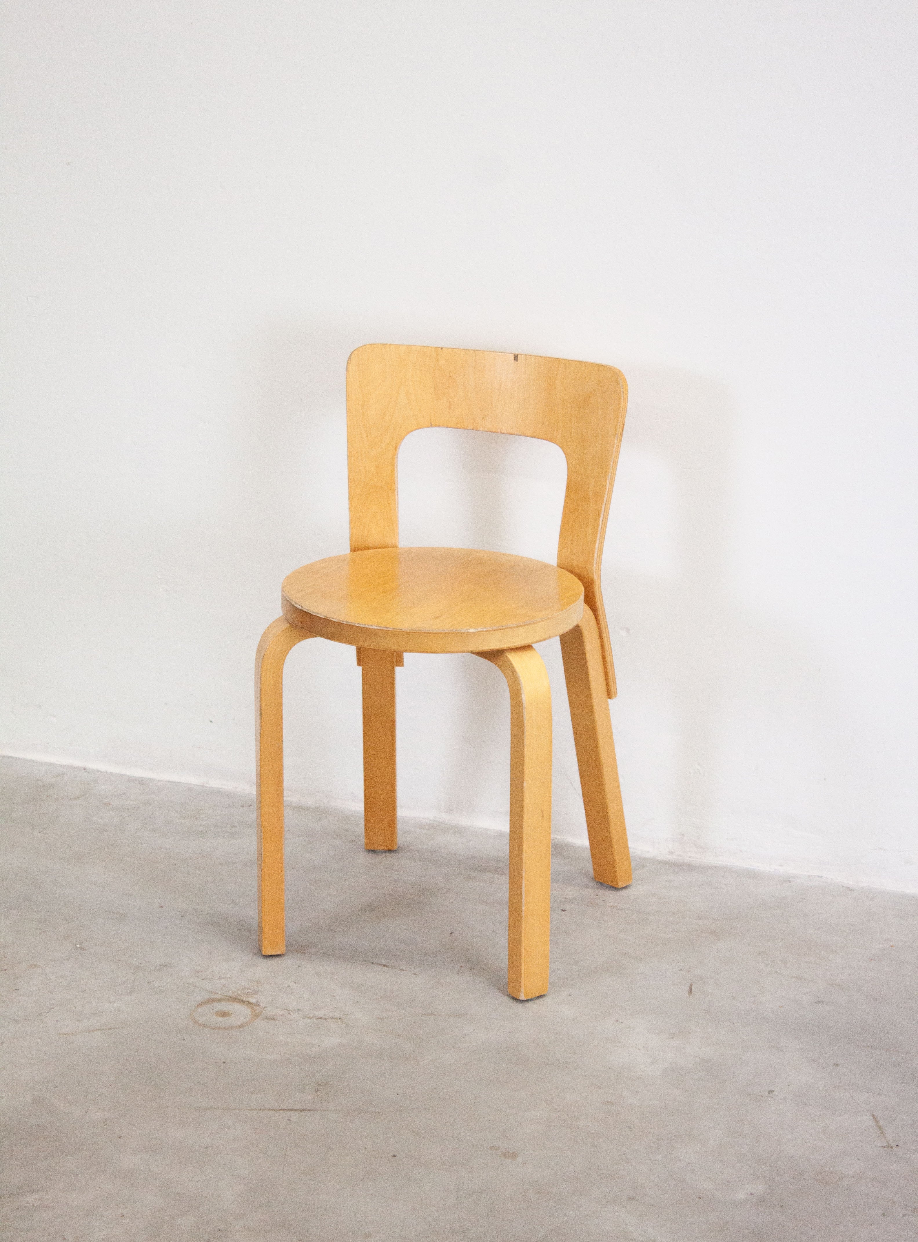 Artek Model 65 Chair by Alvar Aalto (Birch) – JUKI AMSTERDAM